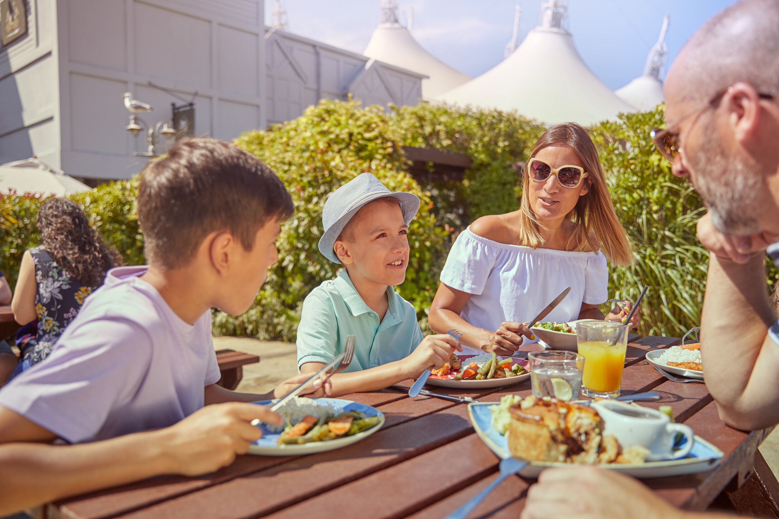 DineAround Dining Plan | Food & Drink | Discover Butlin's | Butlin's