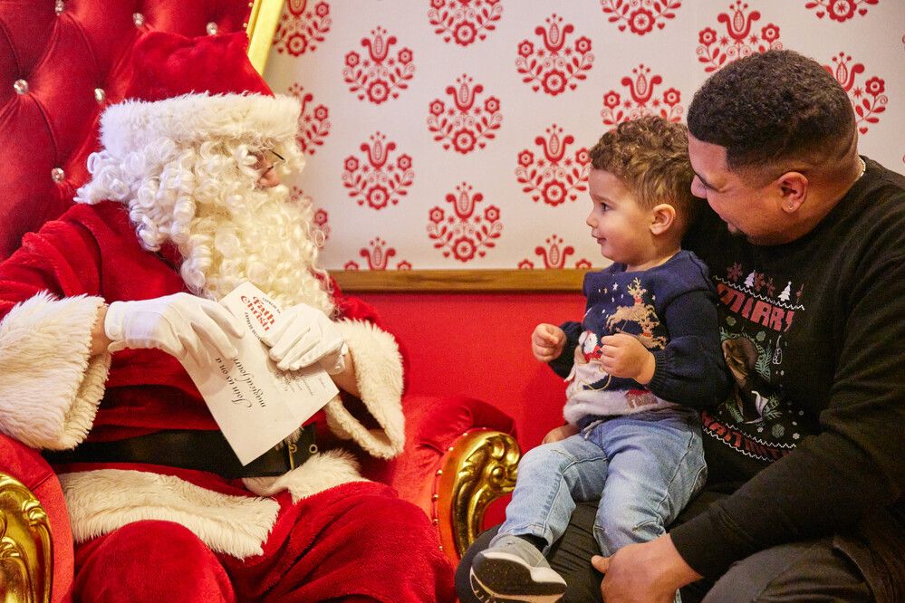 Father Christmas' Express Delivery | Butlin's