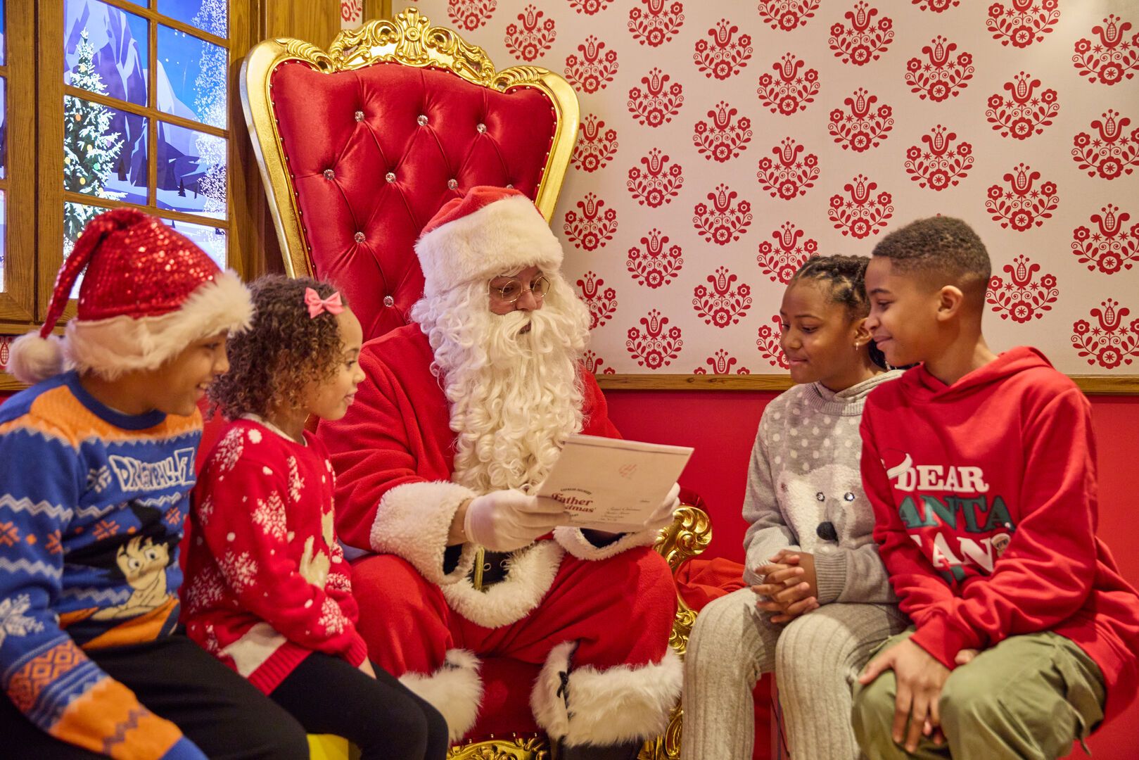 Book Family Holidays and Short Breaks at UK Holiday Parks | Butlin's