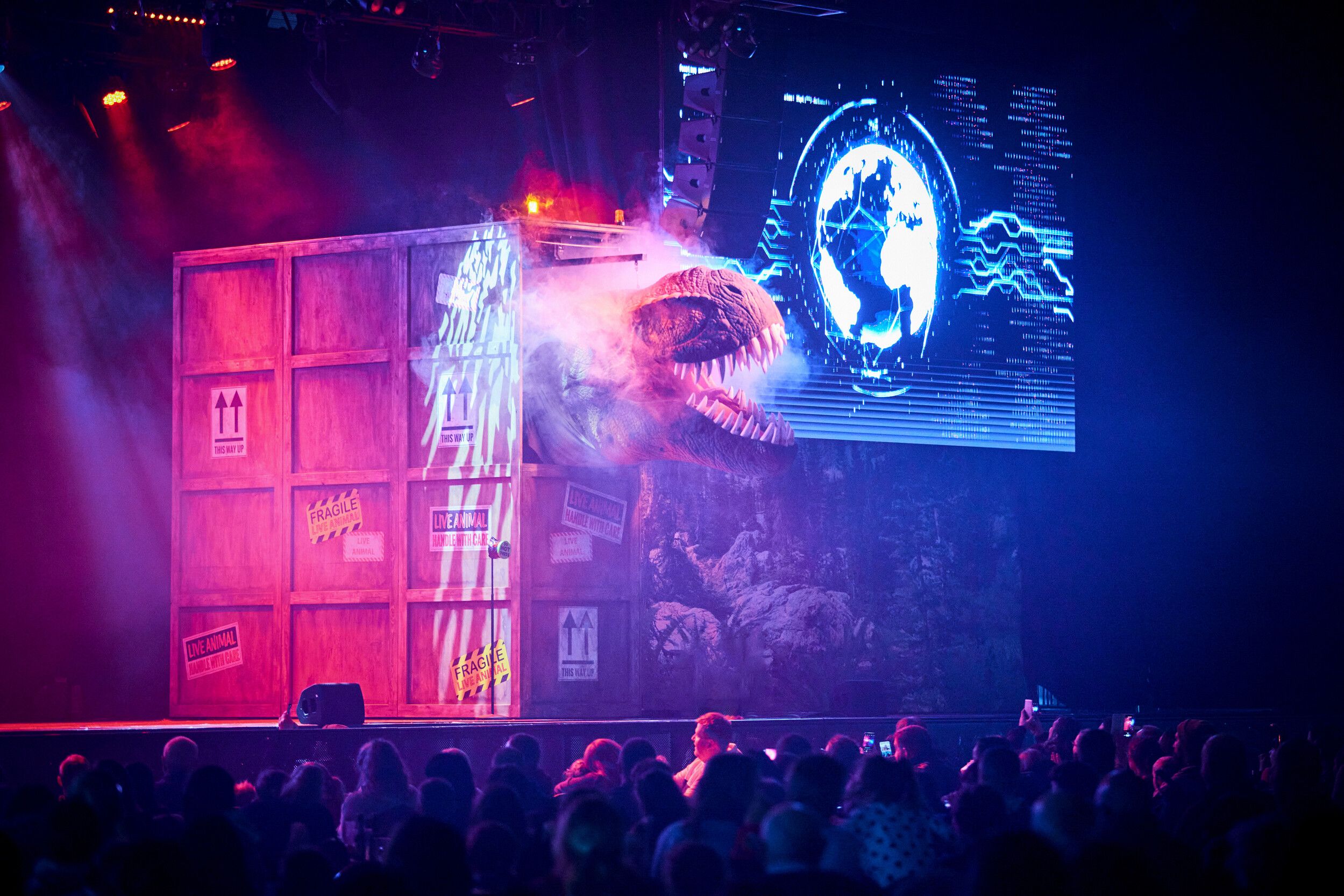 Animals Vs Dinosaurs | Butlin's